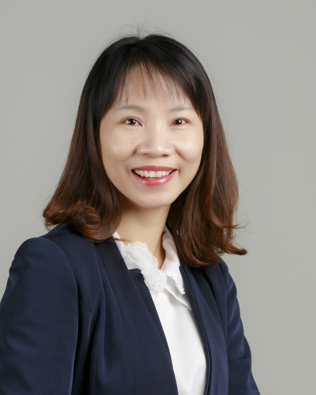 Bà Nguyễn Thúy Nhung